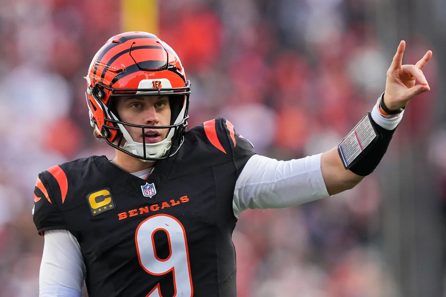 Joe Burrow Breaks Silence on Trey Hendrickson Joining Rival Baltimore ...