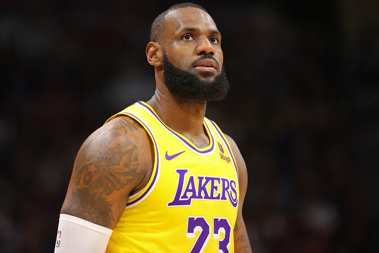 LeBron James’ Market Value Under Spotlight As Los Angeles Lakers Weigh ...