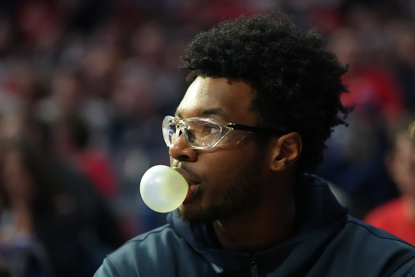 Bryce James Redshirts at Arizona—and Now the LeBron Questions Begin - TMSPN
