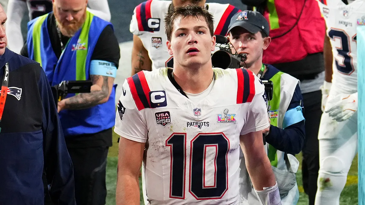 NFL Team Abruptly Ends Practice After Star Quarterback Suffers Injury ...