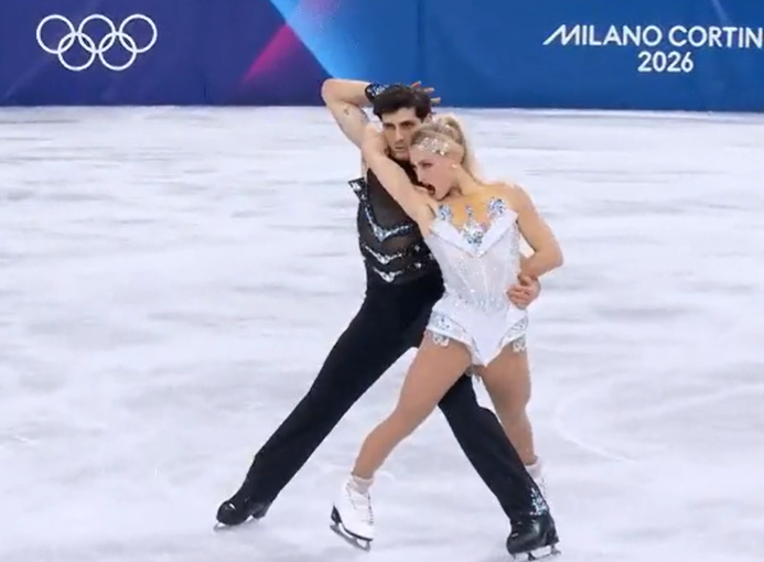 Figure Skating Beauty Escapes Embarrassing Costume Scare During High ...