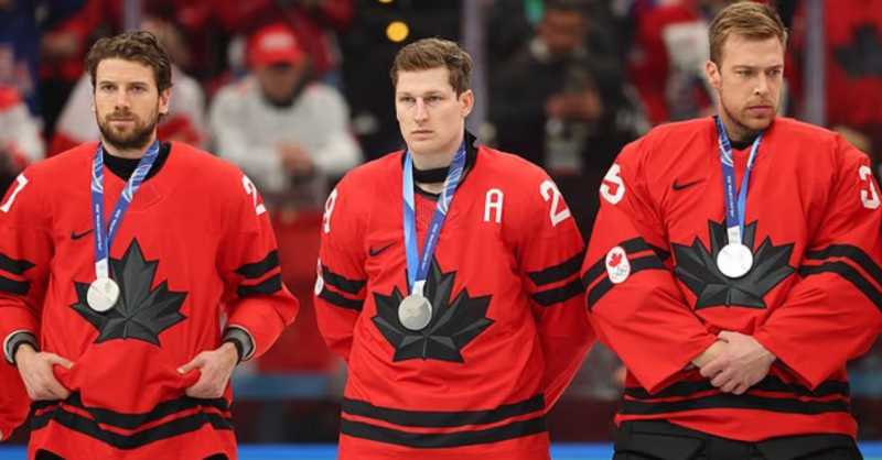 Canada Hockey Player’s Furious Reaction Goes Viral After Being Handed ...