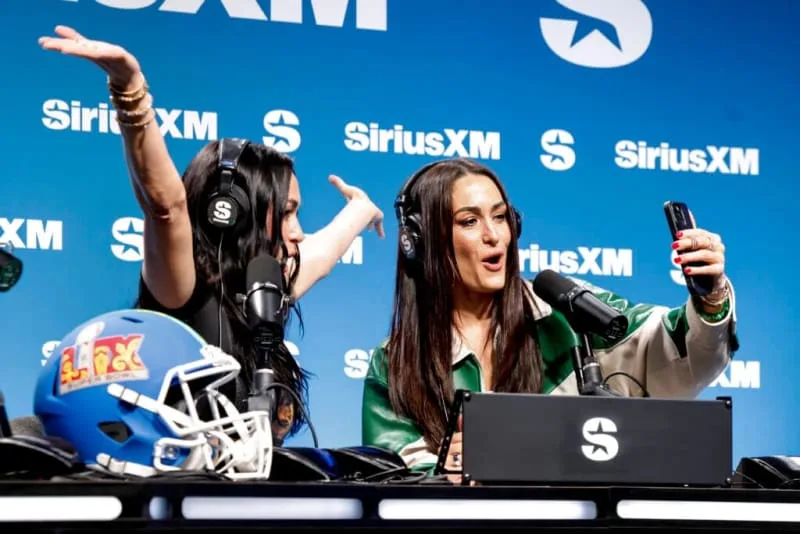 Nikki Bella Reacts to Cooper DeJean Chants on Raw as Dating Rumors ...