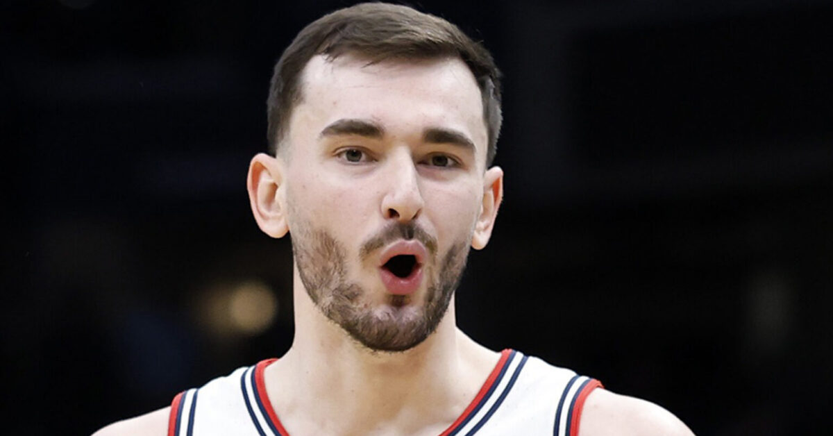 Alex Karaban Goes Viral After UConn Punches Another Final Four Ticket ...