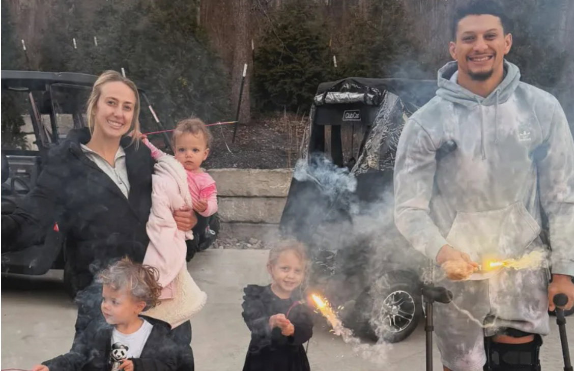 Patrick Mahomes and Brittany Mahomes Share Sweet Moments With Kids ...