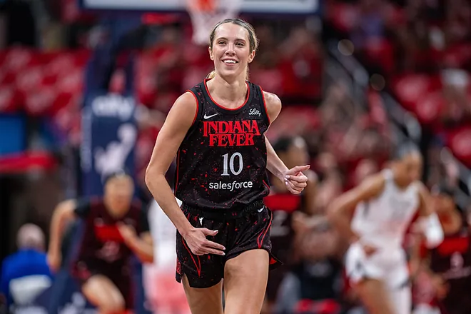 Lexie Hull Sends Message After Re-Signing With Indiana Fever That ...