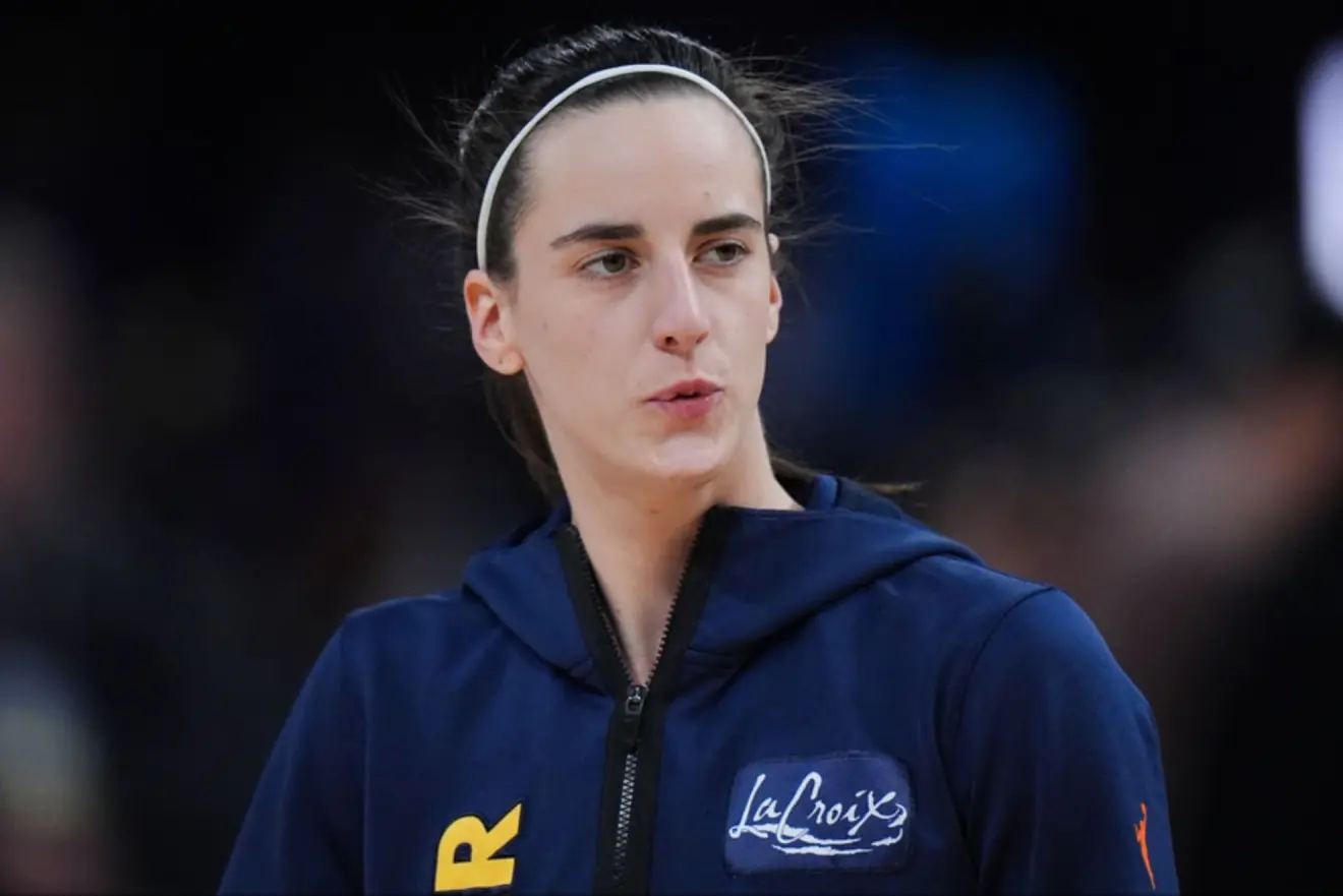 Caitlin Clark Heated After Intense Clash With Janelle Salaün as WNBA ...