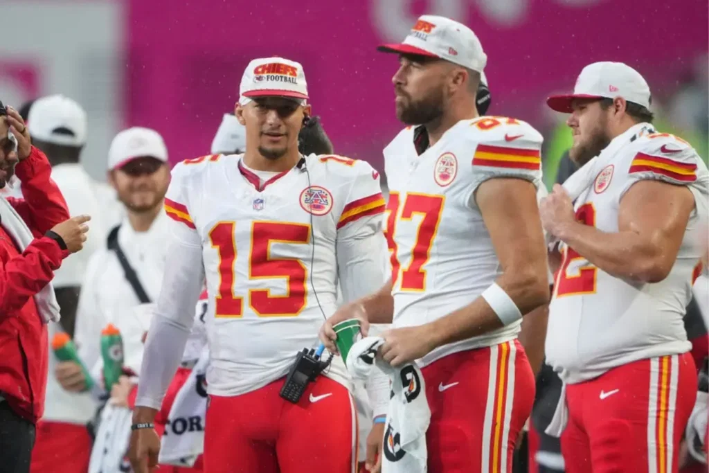 Patrick Mahomes Trolls Travis Kelce After Chiefs Star Announces Major ...
