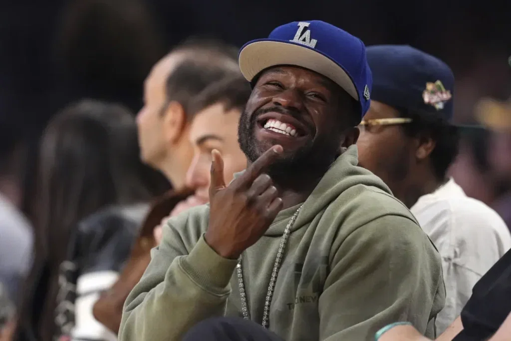 Floyd Mayweather Jr. Accuses Former Partner of Pawning $100 Million in ...