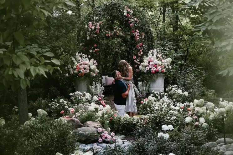 Wedding Guest Reportedly Upset Over ‘Awkward’ Request at Taylor Swift ...