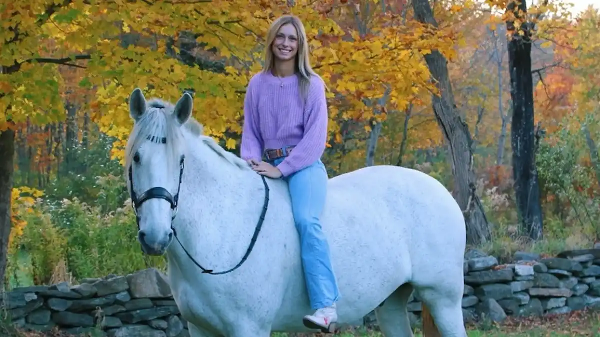 Rising Equestrian Star Chloe Smith Dies at 25 Following Tragic Riding ...