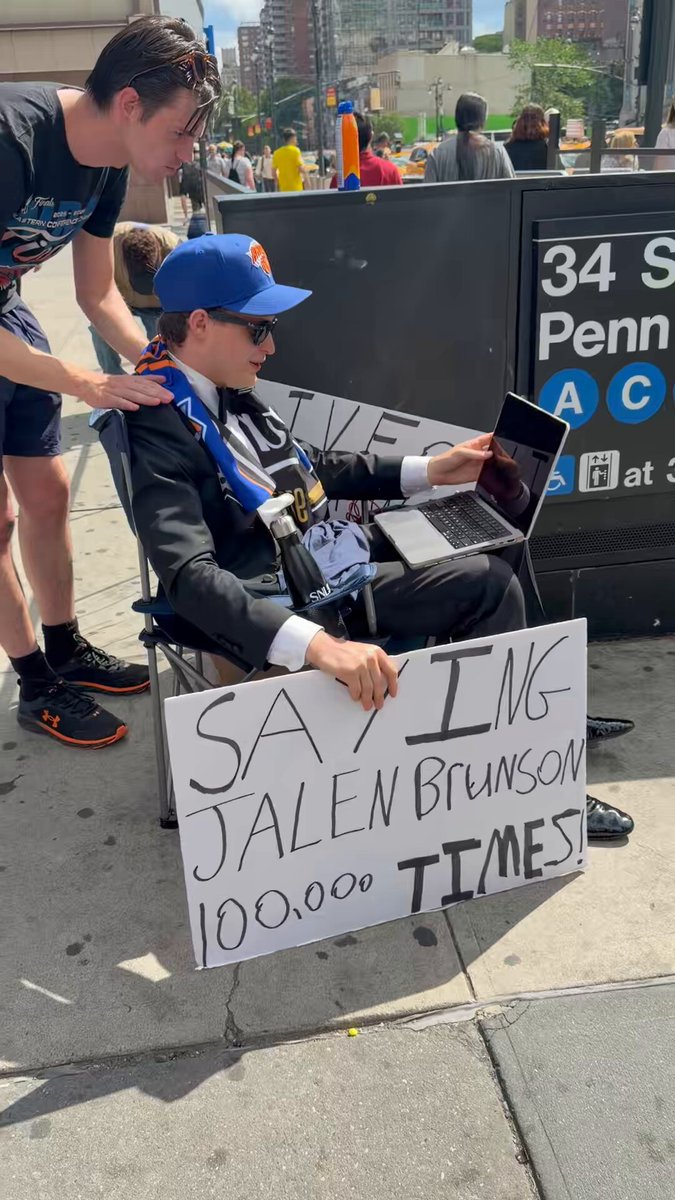 Knicks Fan Pulls Off Wild Jalen Brunson-Inspired Stunt Outside MSG ...