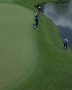 Golfer Stuns Fans With Unreal Chip Shot Out of the Water - TMSPN