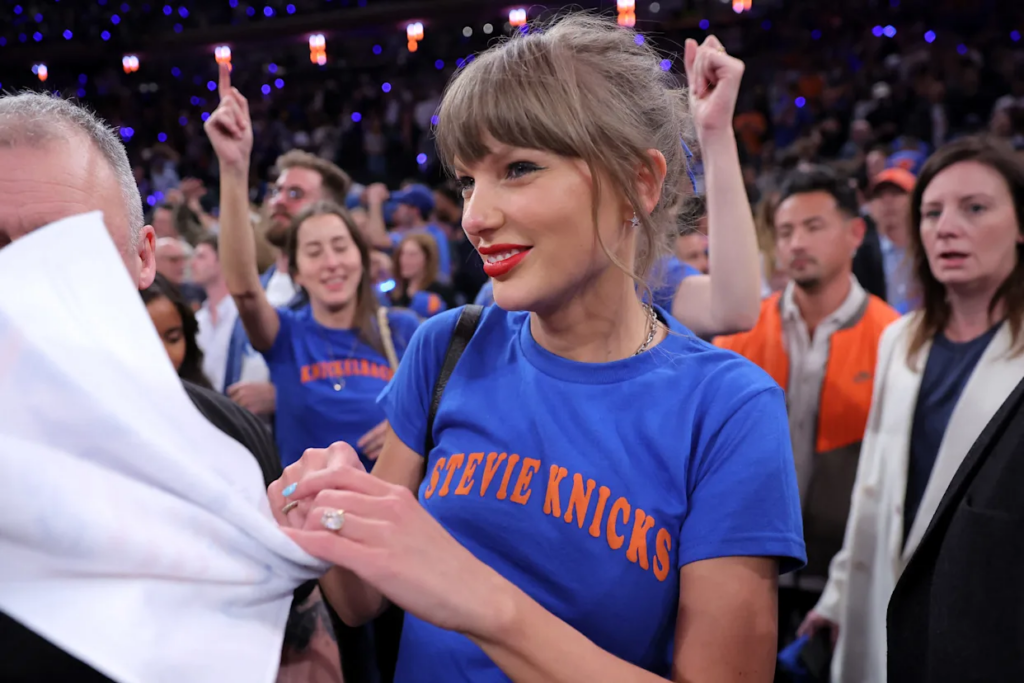 Knicks Fan Favorite Wants Taylor Swift at More Knicks Games After Team ...