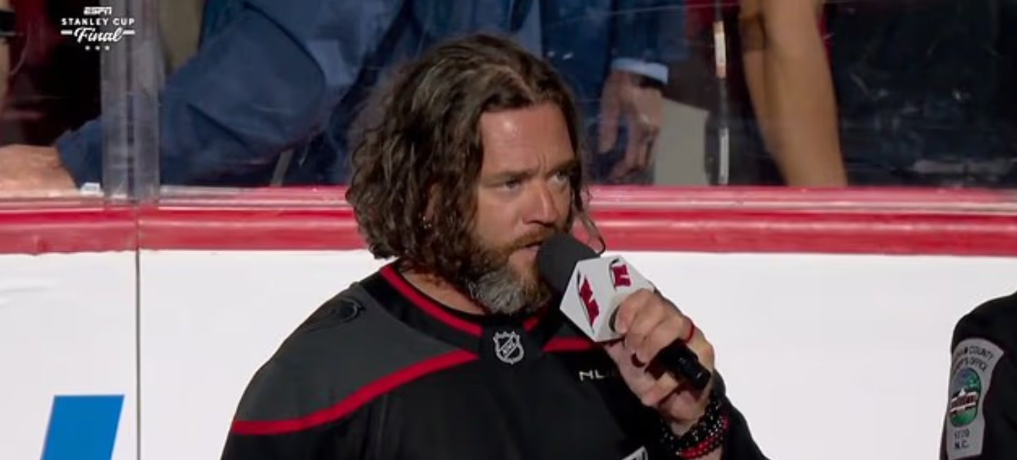 NHL Fans Split Over National Anthem Performance at Game 1 of Stanley ...
