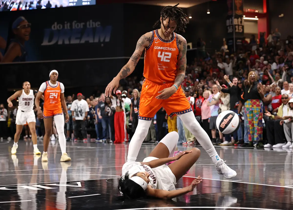 WNBA Veteran Hit With Flagrant Foul After Hard Contact Sends Angel ...